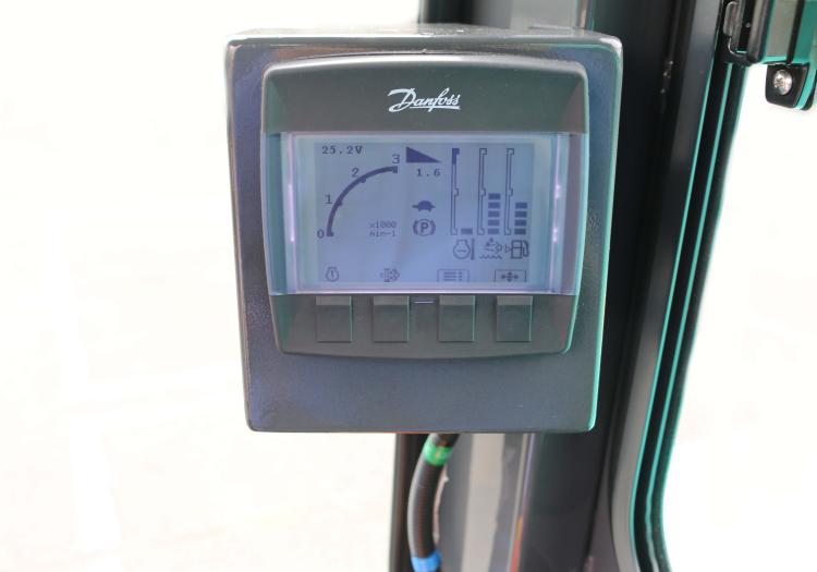 KATO IC75-2 Crawler Carrier | Canada's Source For Tracked Carriers ...